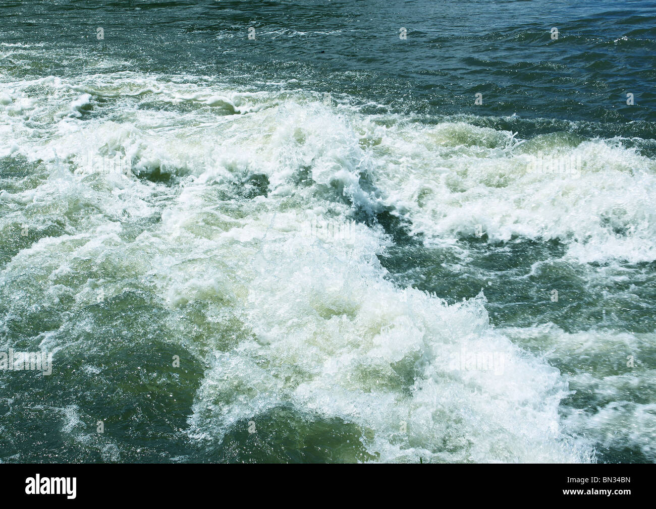 Movement of the ocean water hi-res stock photography and images - Alamy