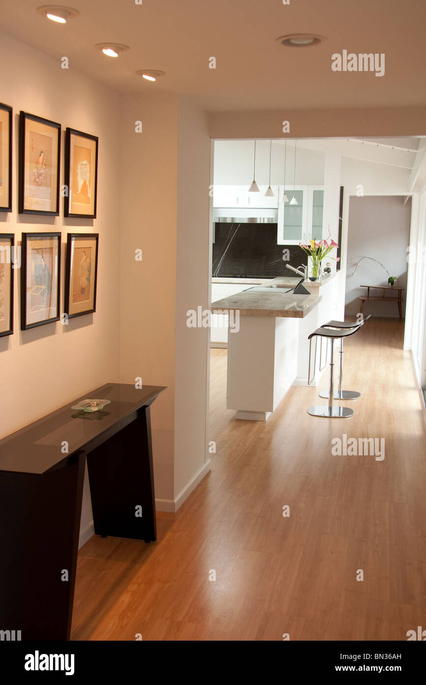 Hallway hi-res stock photography and images - Alamy