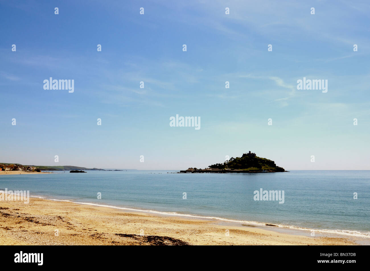 Mounts bay cornwall beach hi-res stock photography and images - Alamy