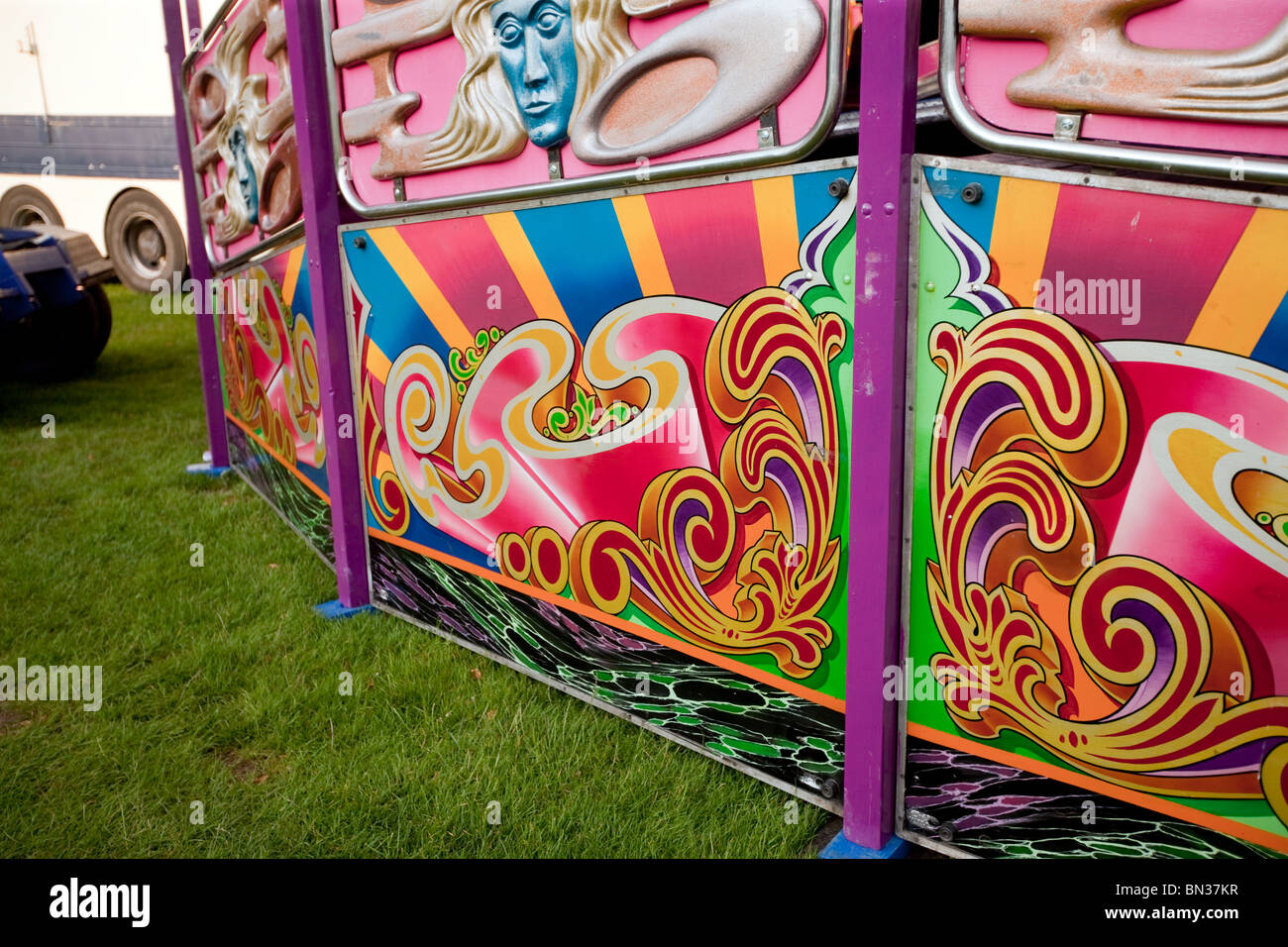 Funfair artwork hi-res stock photography and images - Alamy
