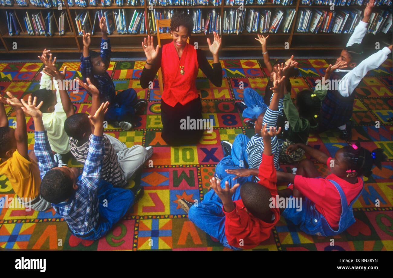 Storyteller children hi-res stock photography and images - Alamy