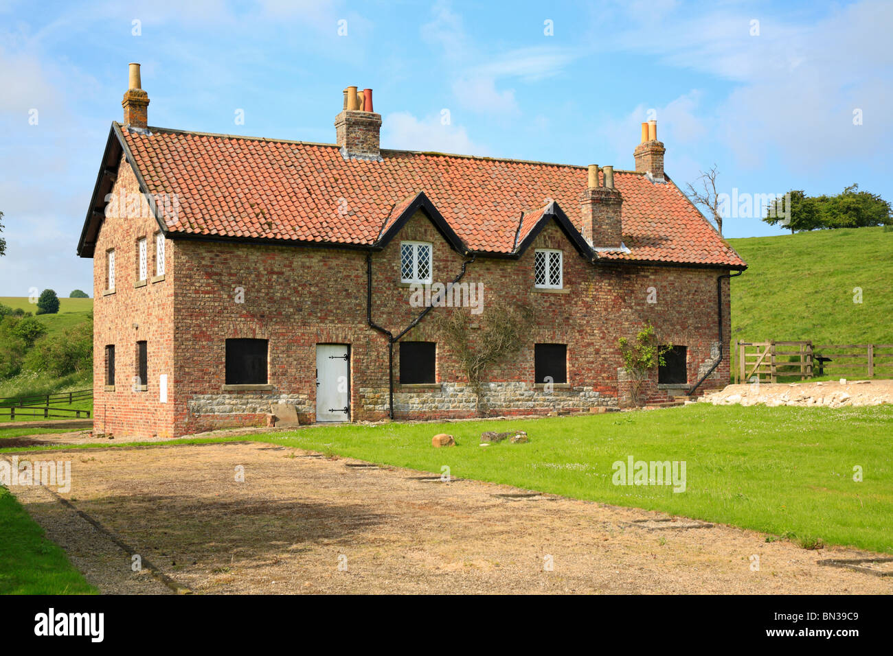 Wharram Percy Farm High Resolution Stock Photography and Images - Alamy