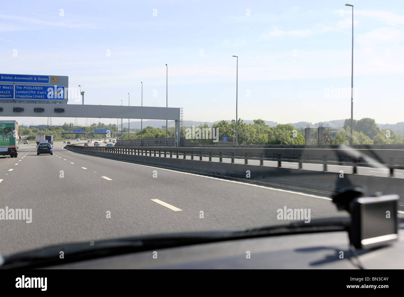 M5 road sign hi-res stock photography and images - Alamy