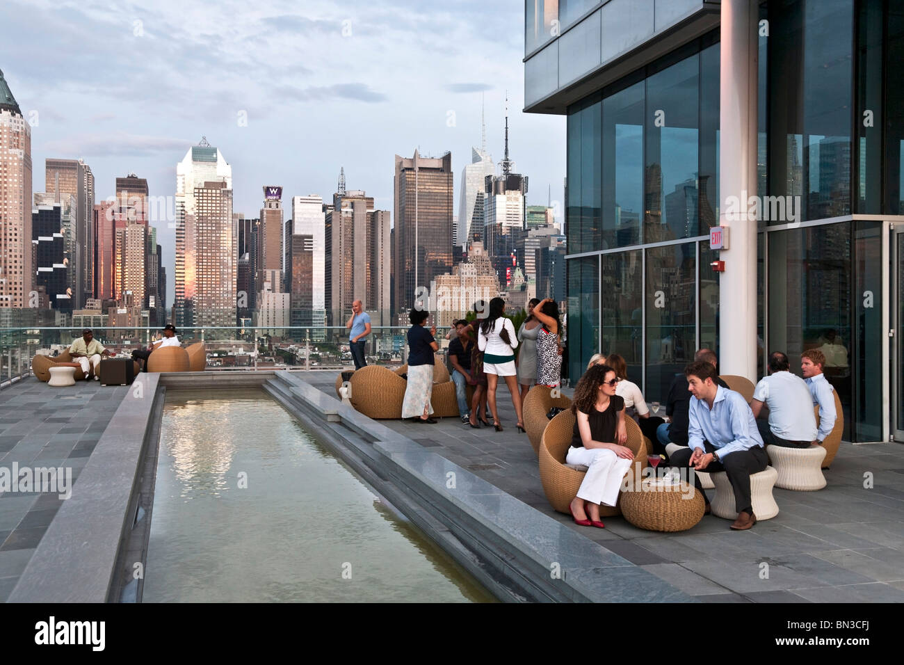 Ink rooftop bar hi-res stock photography and images - Alamy