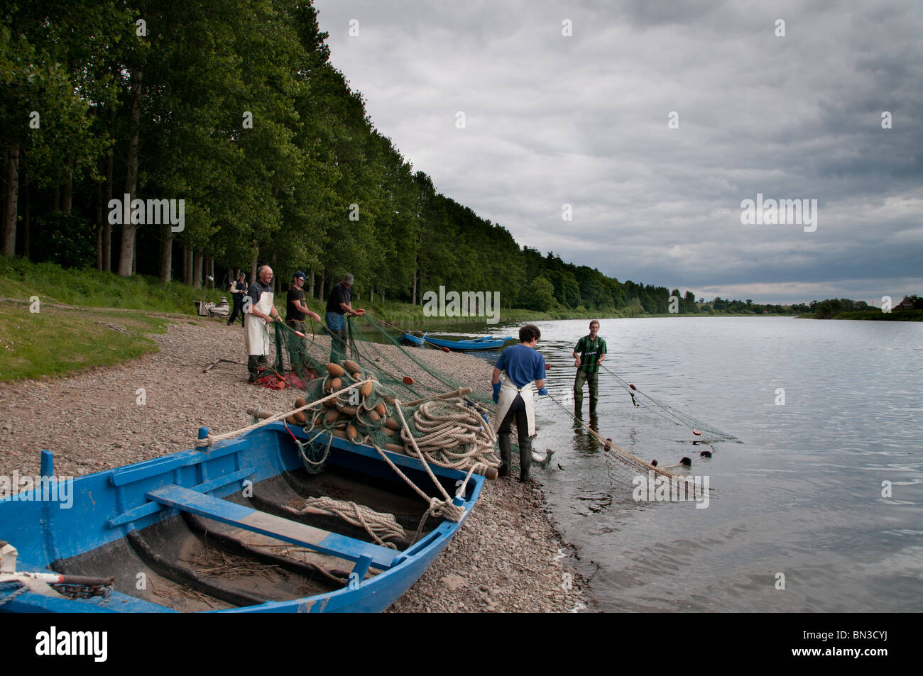 Salmon netting scottish borders hi-res stock photography and images - Alamy