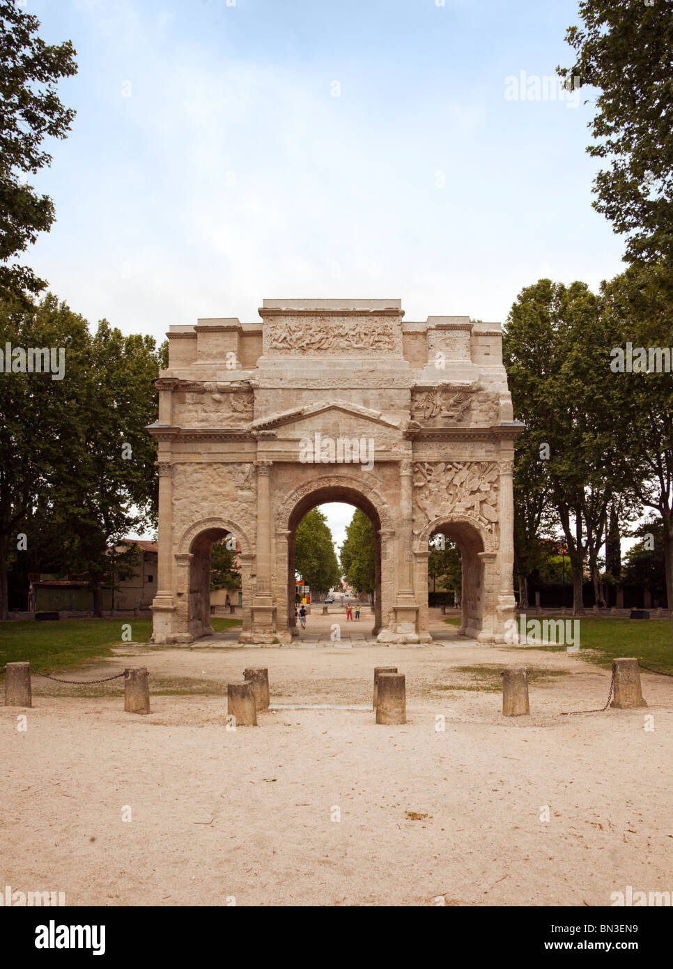 Triumphal arch of orange hi-res stock photography and images - Alamy