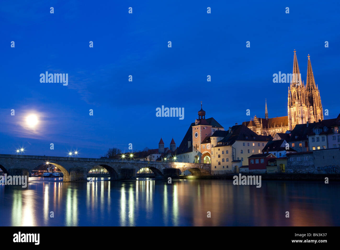 Regensburg old stone bridge hi-res stock photography and images - Alamy
