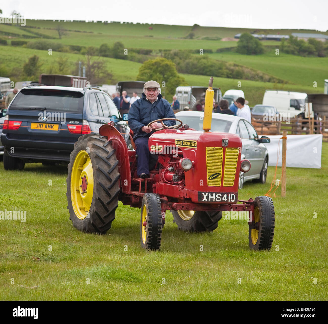 Red vintage working tractor hi-res stock photography and images - Alamy