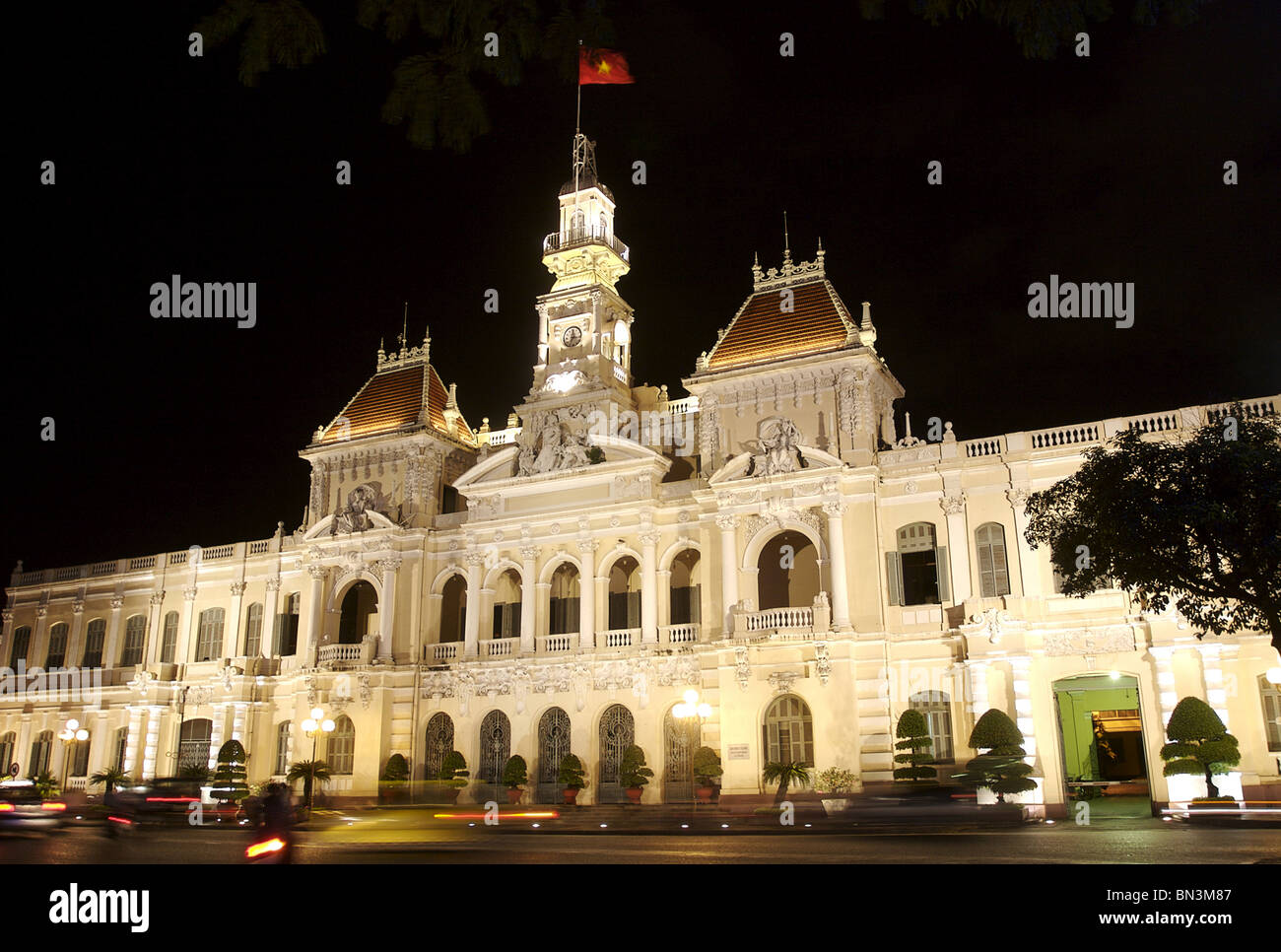 City hall at night Ho Chi Minh City, Vietnam Stock Photo - Alamy