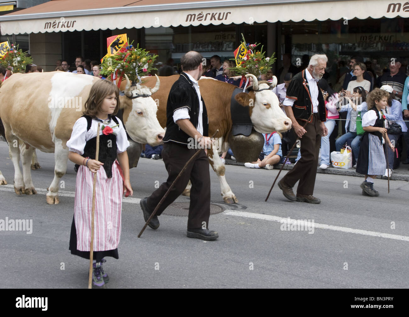 Swiss girl traditional dress hi-res stock photography and images - Alamy