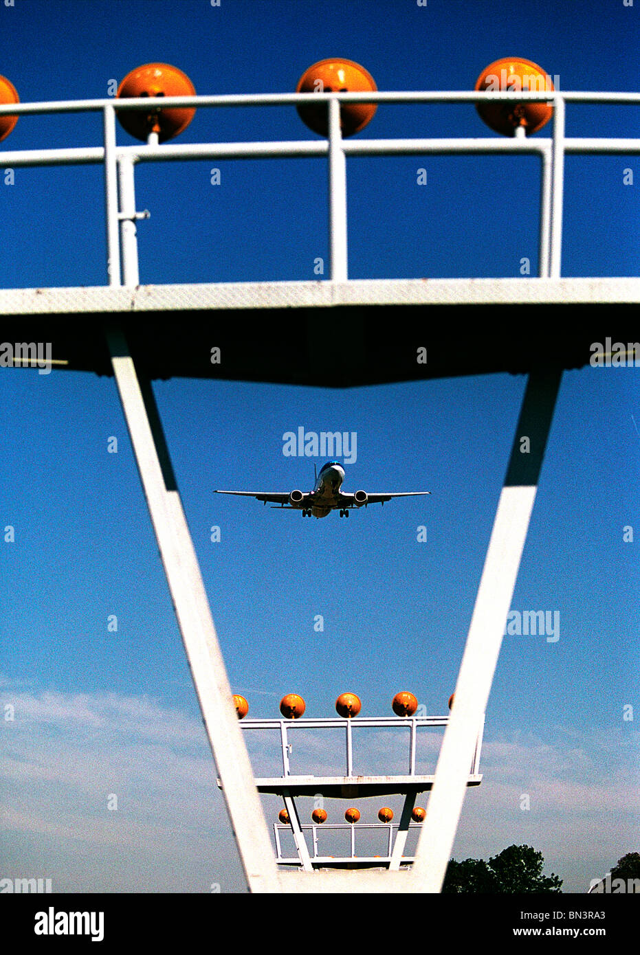 Airplane in flight Stock Photo - Alamy