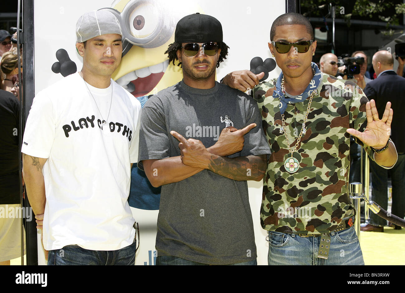 N.E.R.D. CHAD HUGO SHAY PHARRELL WILLIAMS DESPICABLE ME PREMIERE NOKIA ...