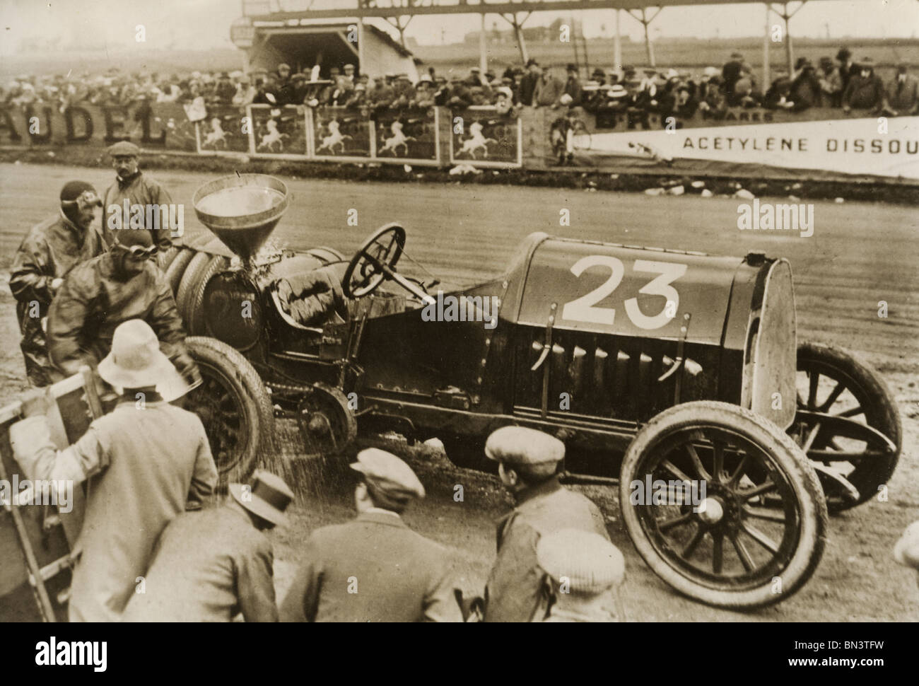 Motor race racing hi-res stock photography and images - Alamy