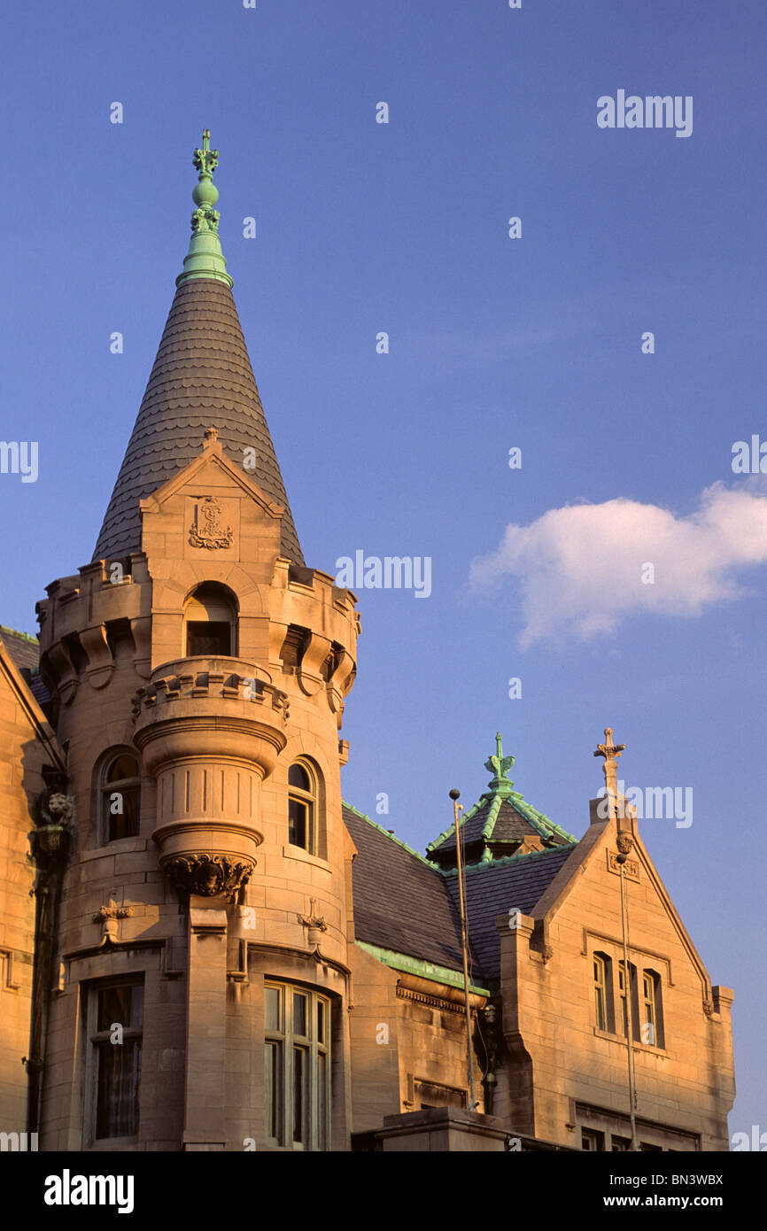 HISTORIC TURNBLAD MANSION HOUSES THE AMERICAN SWEDISH INSTITUTE AND ...