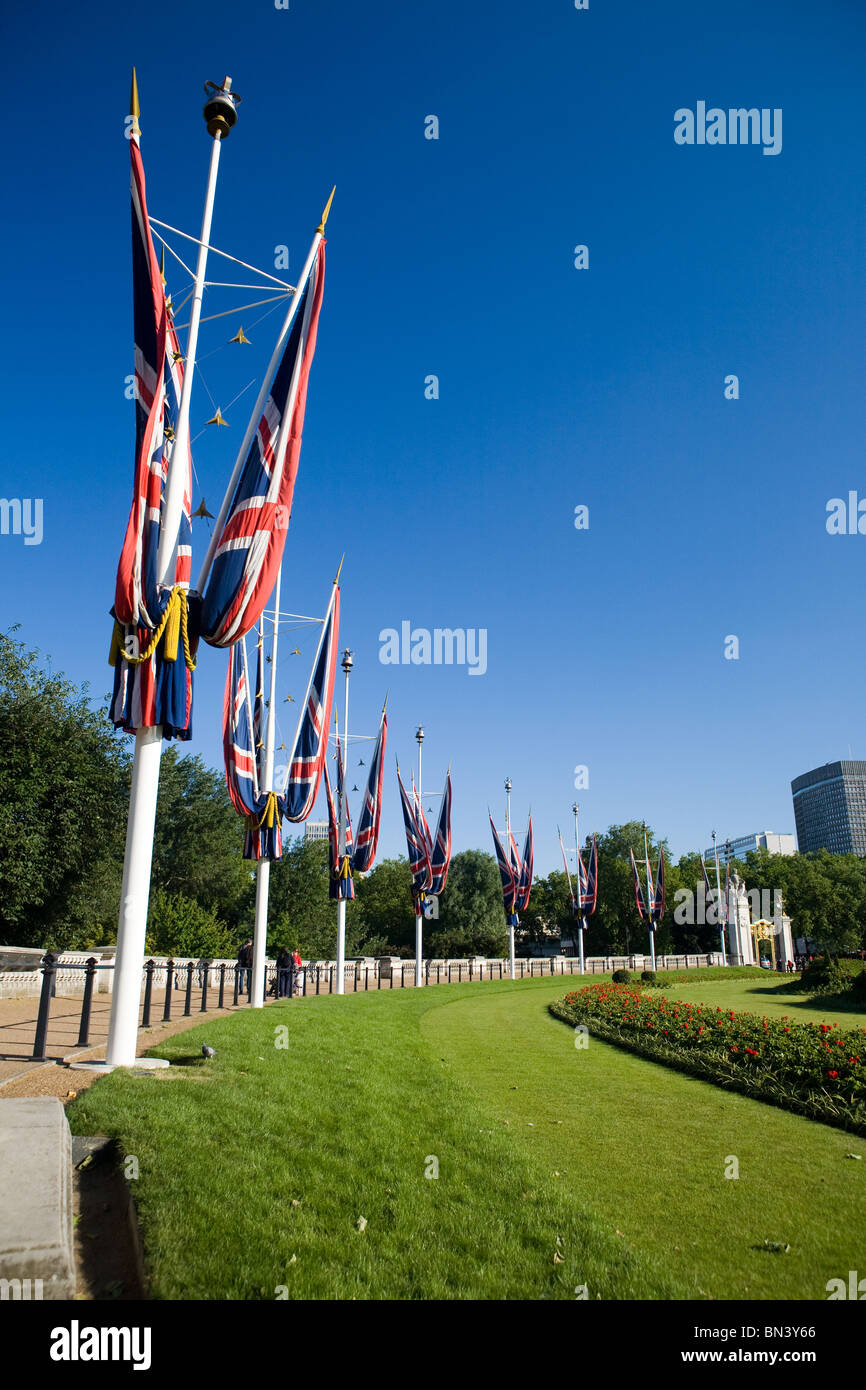 A Row of Flags between St. Jame's Park and Buckingham Palace Stock ...