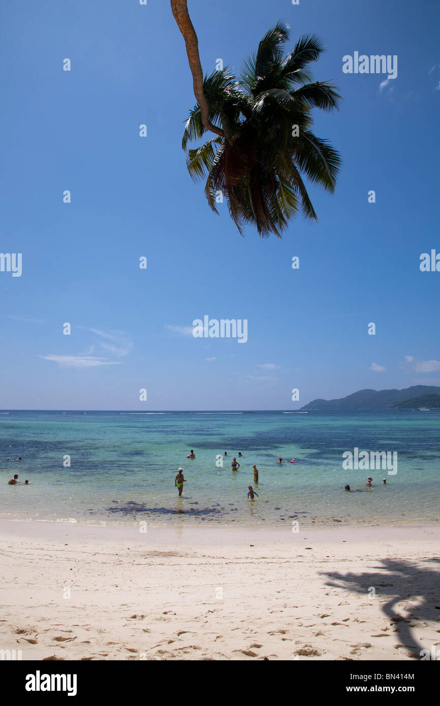 Seychelle islands beach hi-res stock photography and images - Alamy