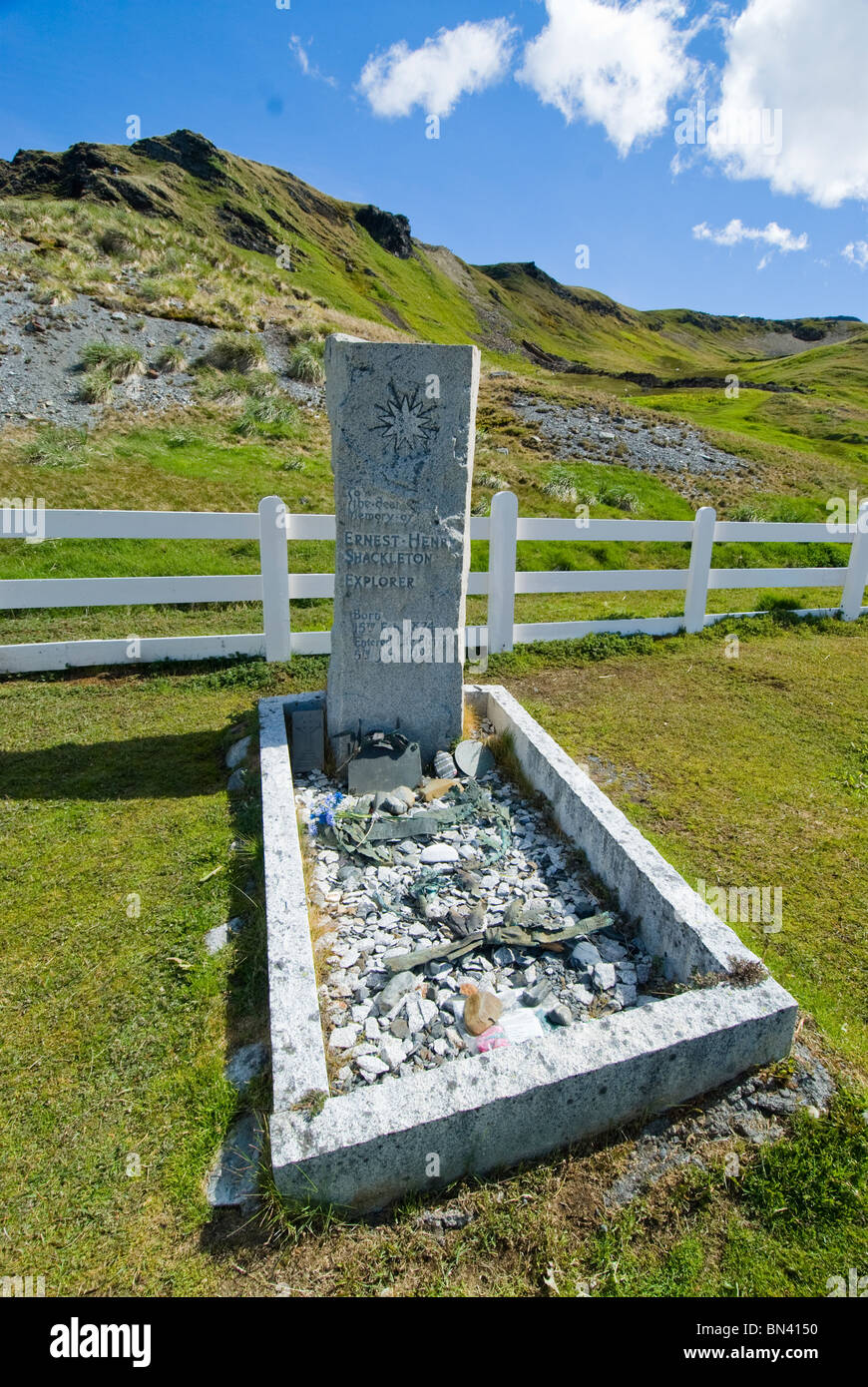 Grave of Sir Ernest Shackleton, famous Antarctic explorer, Grytviken ...