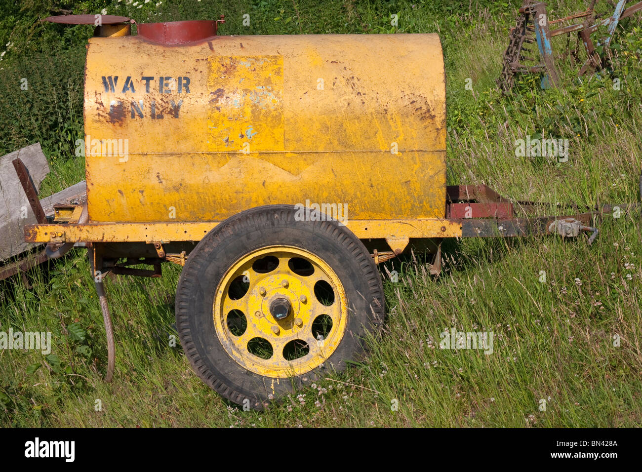 Old water bowser hi-res stock photography and images - Alamy