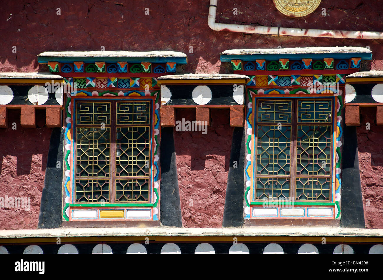 Traditional tibetan windows hi-res stock photography and images - Alamy