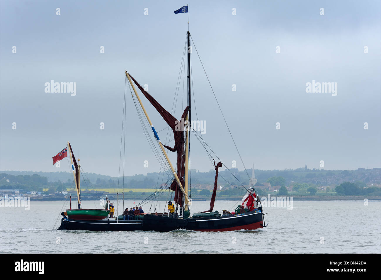 Old thames sailing barge hi-res stock photography and images - Alamy