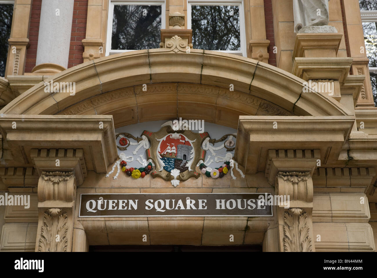Queen square house hi-res stock photography and images - Alamy
