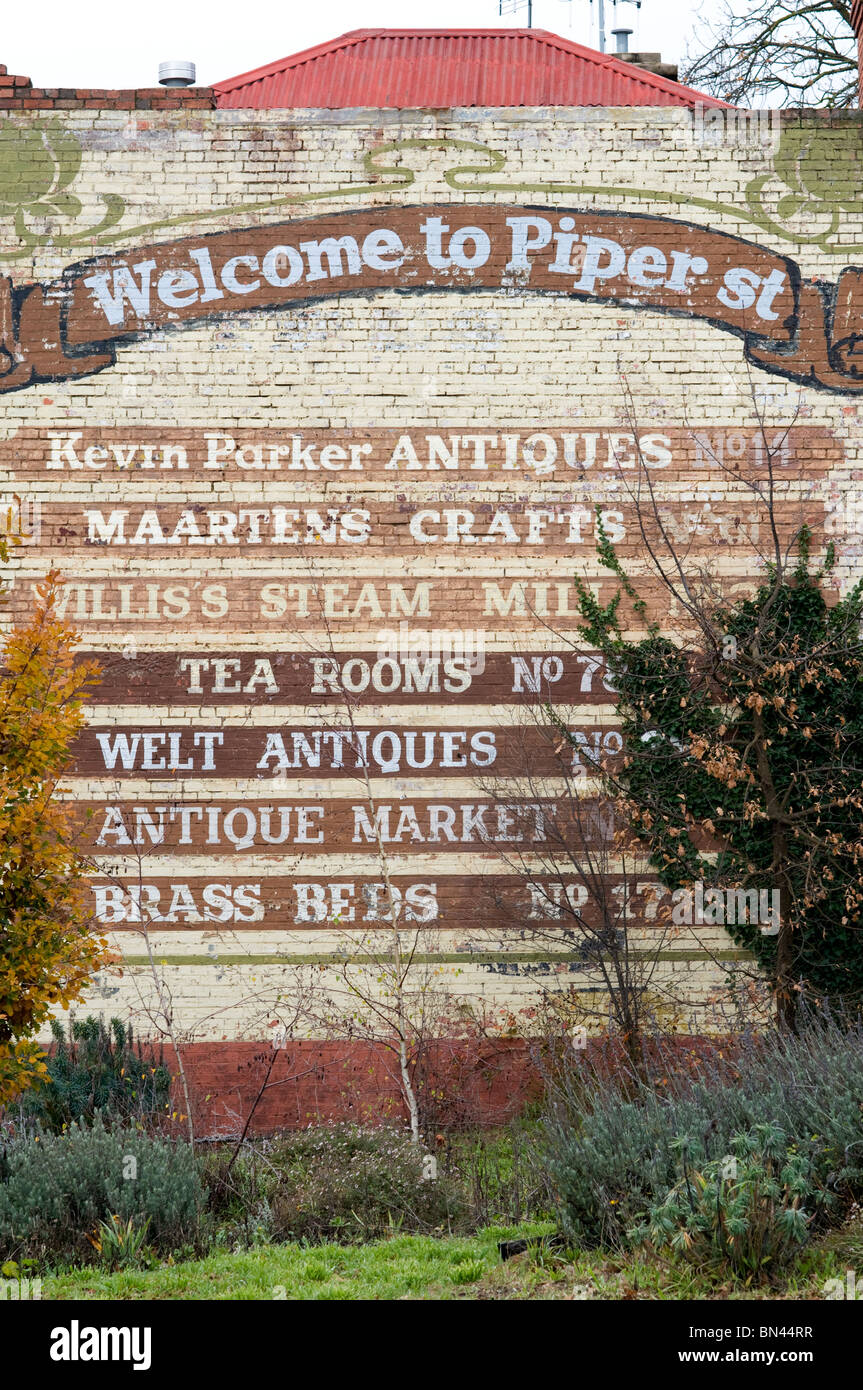 Australian town sign hi-res stock photography and images - Alamy