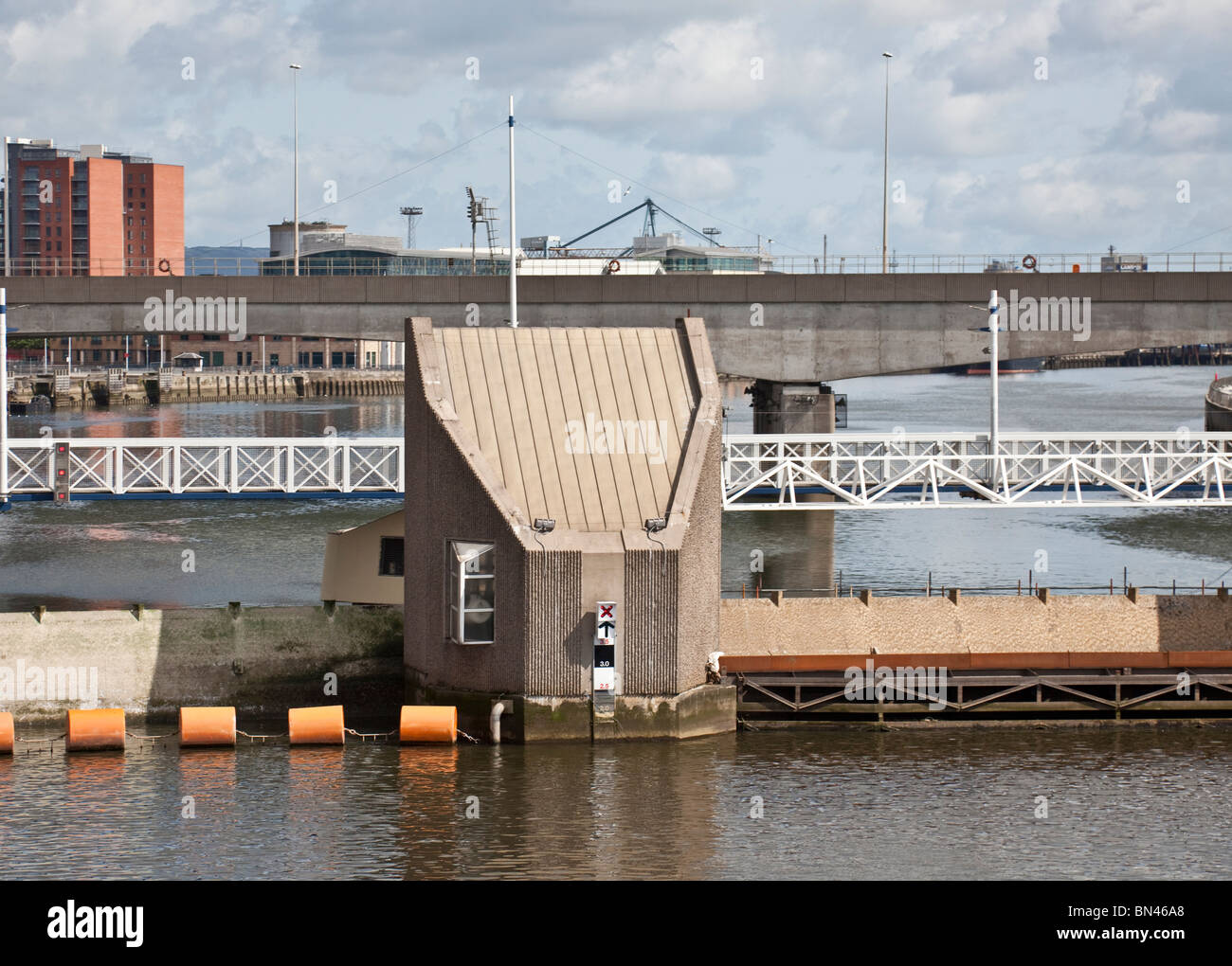 Detail of the Lagan Weir in Belfast, a tidal barrage designed to keep ...