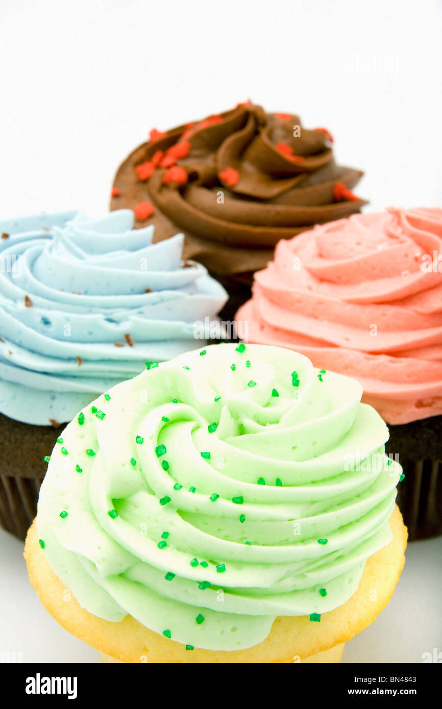 Strawberry and vanilla cupcakes hi-res stock photography and images - Alamy