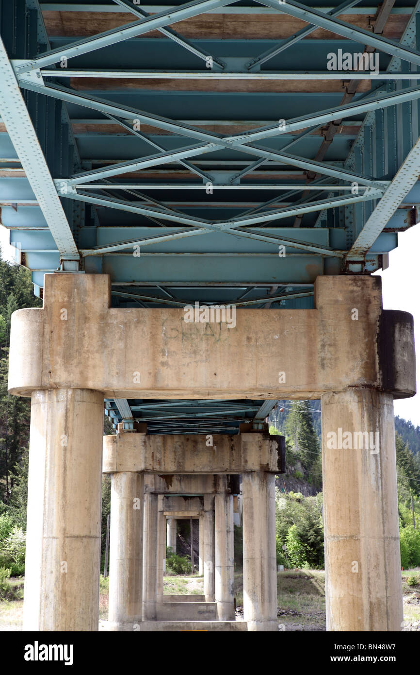 Sicamous - pier on the Shuswap Lake Channel - Trans-canadian Highway 1 ...