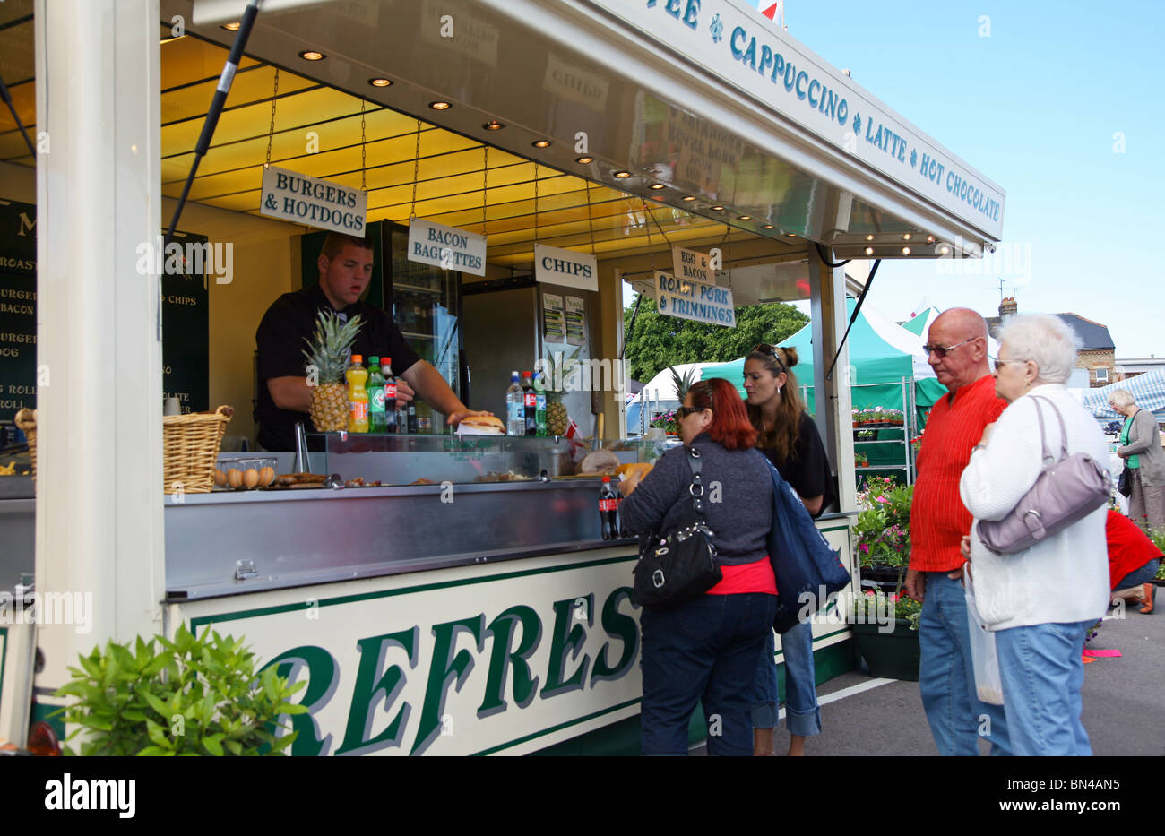 Shoppers refreshments hi-res stock photography and images - Alamy