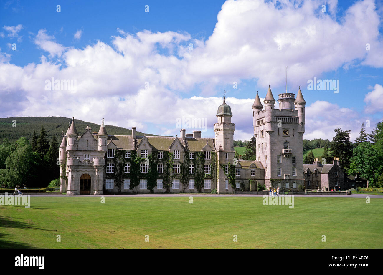 Balmoral Estate High Resolution Stock Photography and Images - Alamy