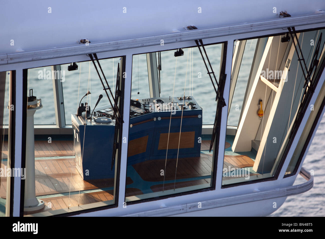 Bridge Navigation Instruments Ship Stock Photos & Bridge Navigation ...