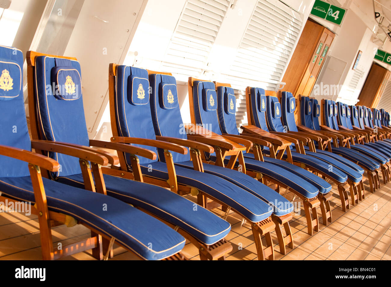 Cruise Ship Passengers Deck Chair Stock Photos & Cruise Ship Passengers ...
