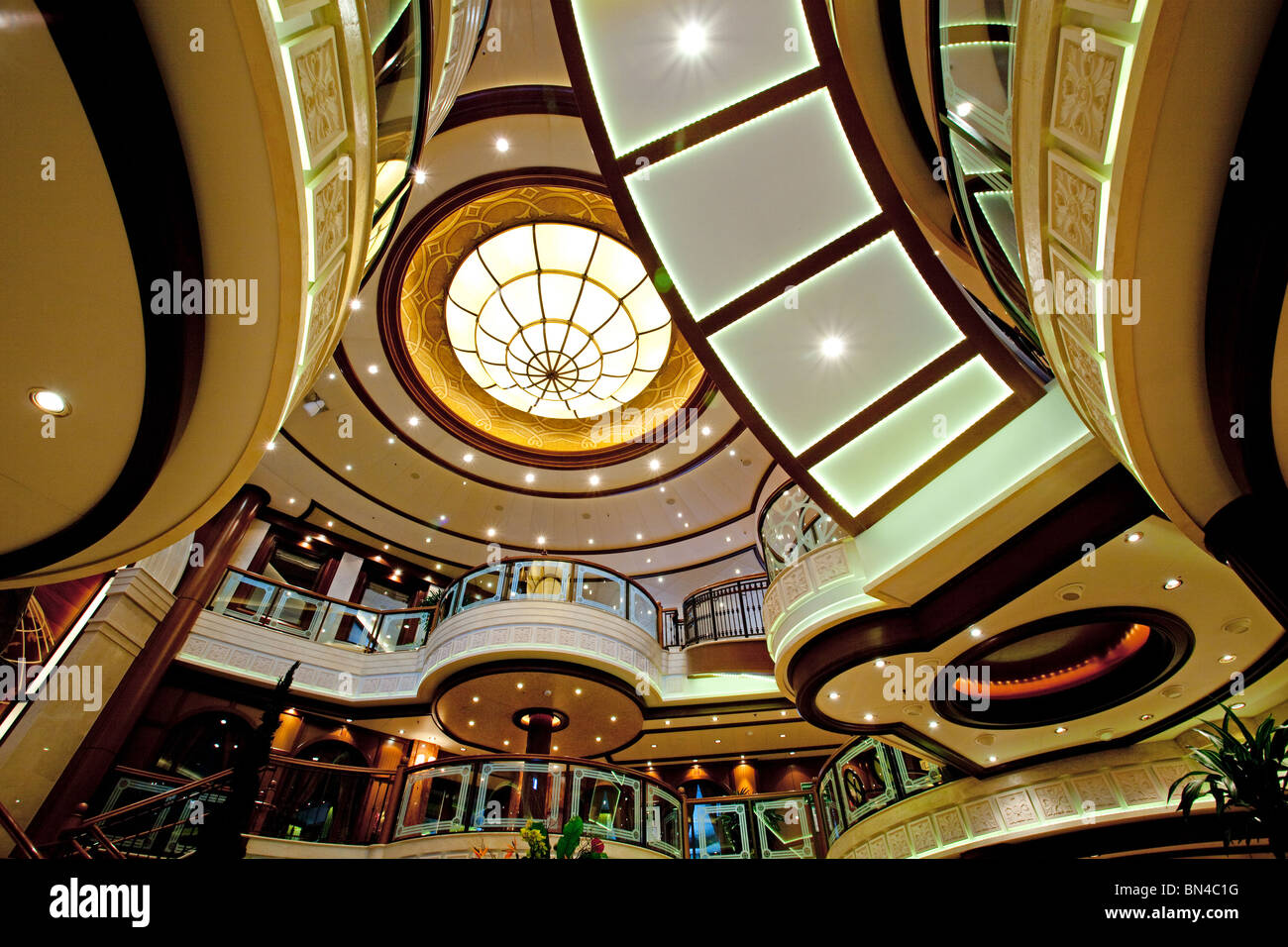 Cunard cruise ship interior hi-res stock photography and images - Alamy