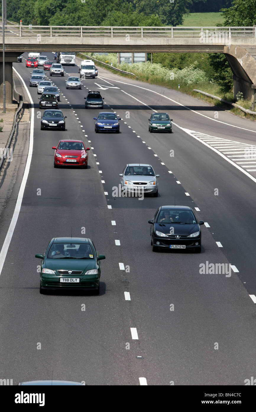M1 MOTORWAY WITH TRAFFIC Stock Photo - Alamy
