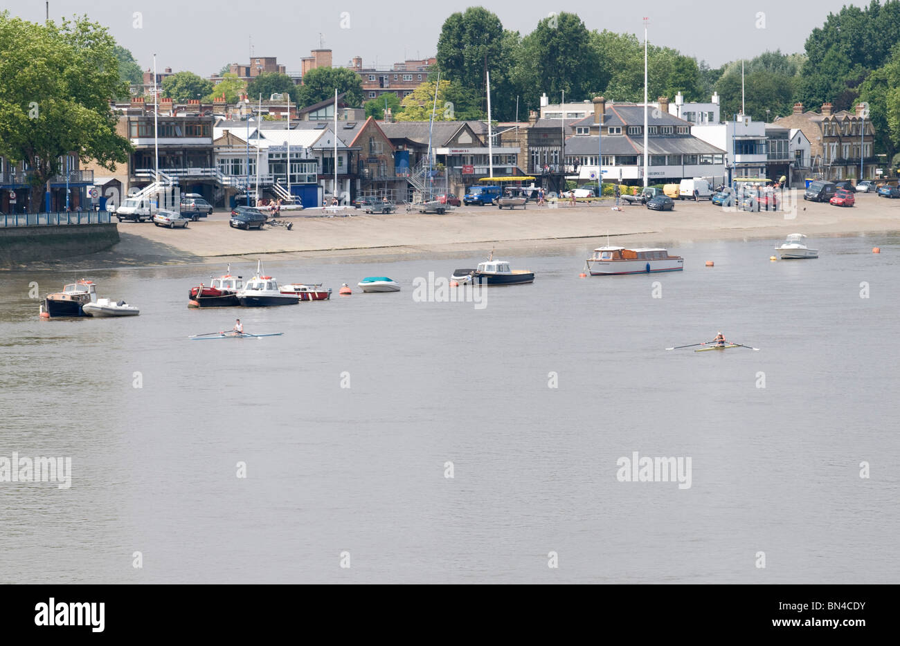 Thames riverfront hi-res stock photography and images - Alamy