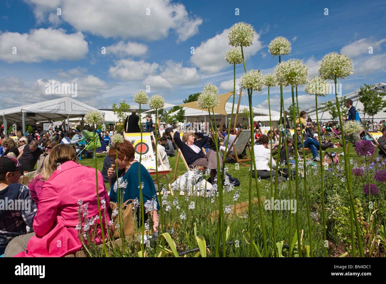 British summer festivals hi-res stock photography and images - Alamy