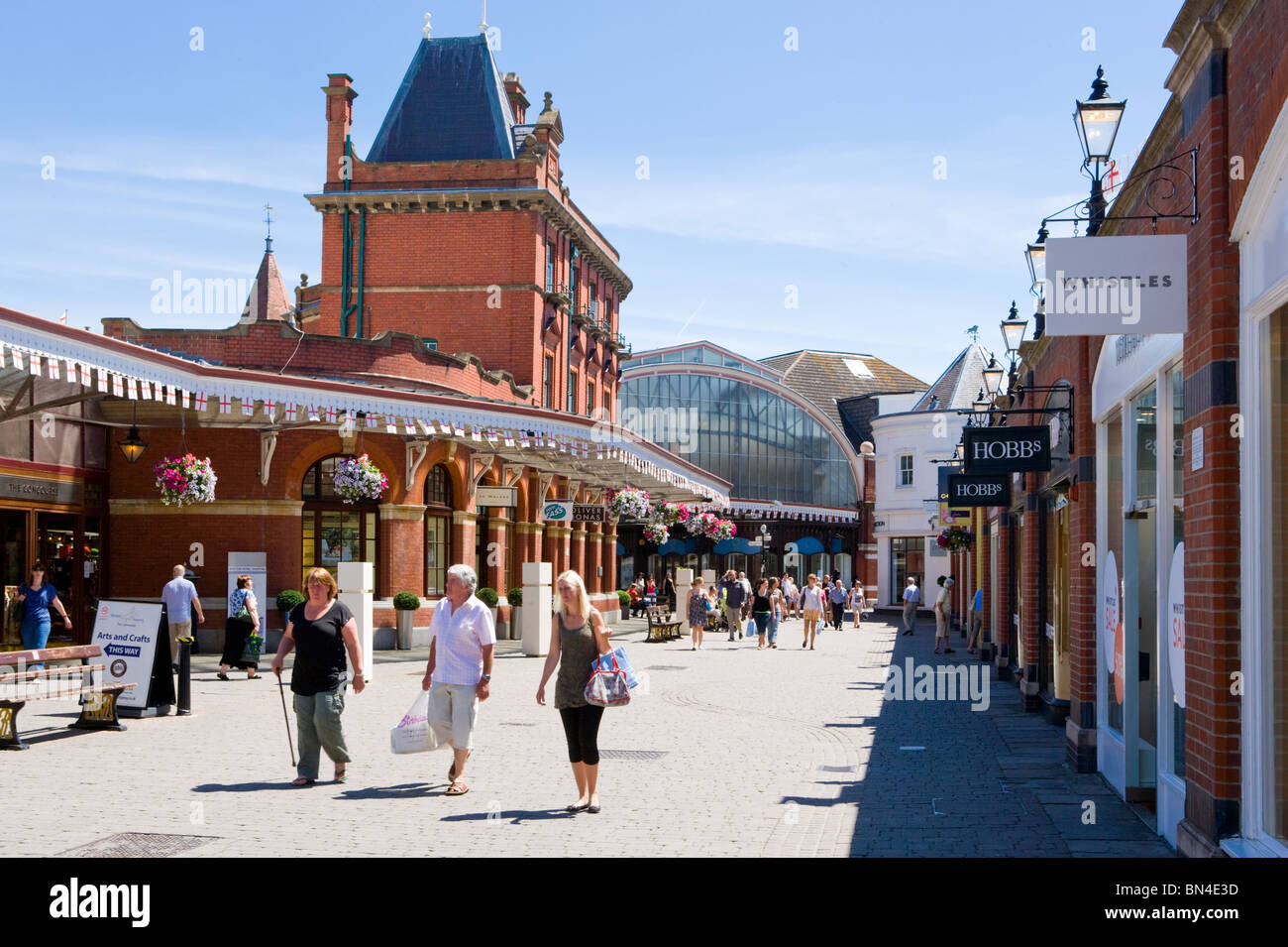 Windsor Royal Shopping, Windsor, Berkshire, England Stock Photo - Alamy