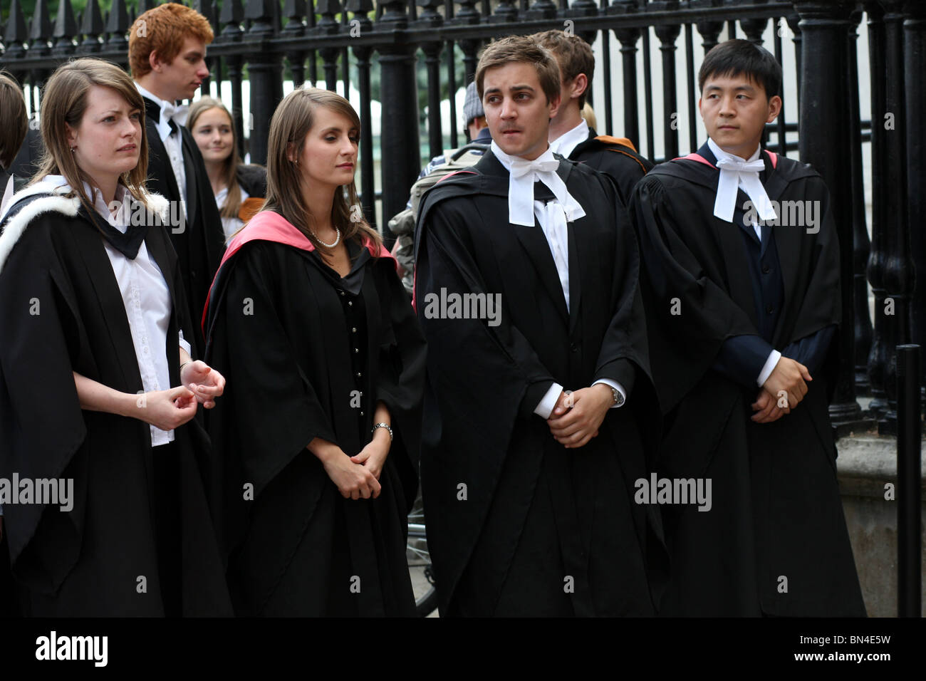 CAMBRIDGE UNIVERSITY STUDENTS ON GRADUATION DAY Stock Photo - Alamy
