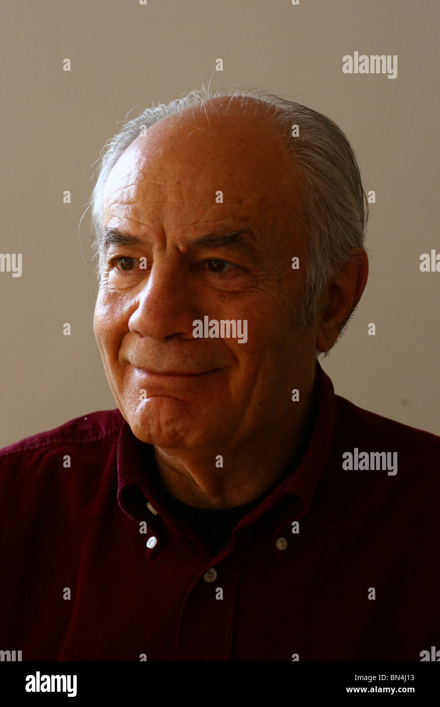 Israeli literature hi-res stock photography and images - Alamy