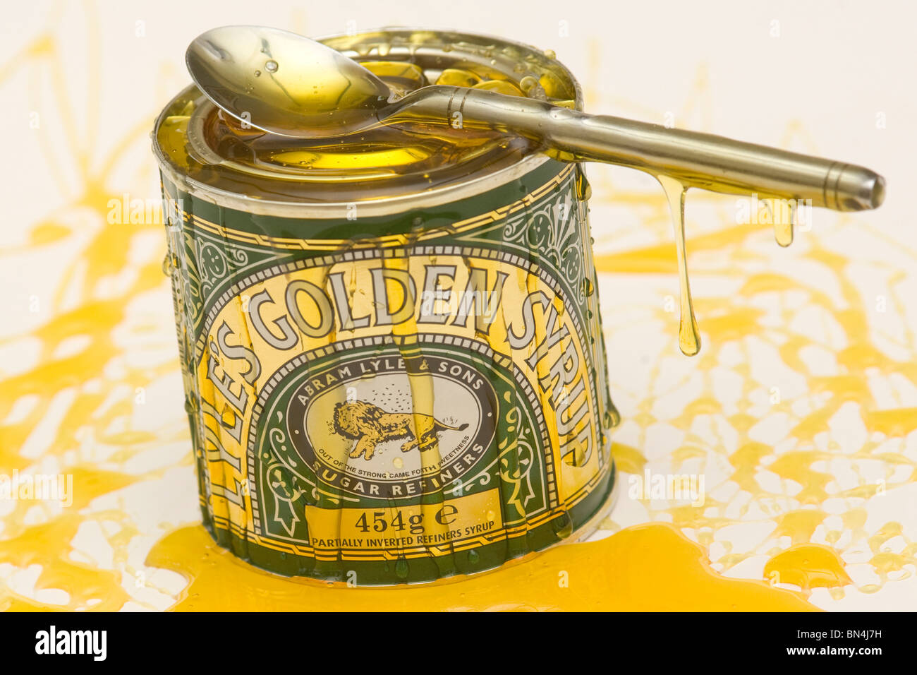 Tate lyle golden syrup hi-res stock photography and images - Alamy