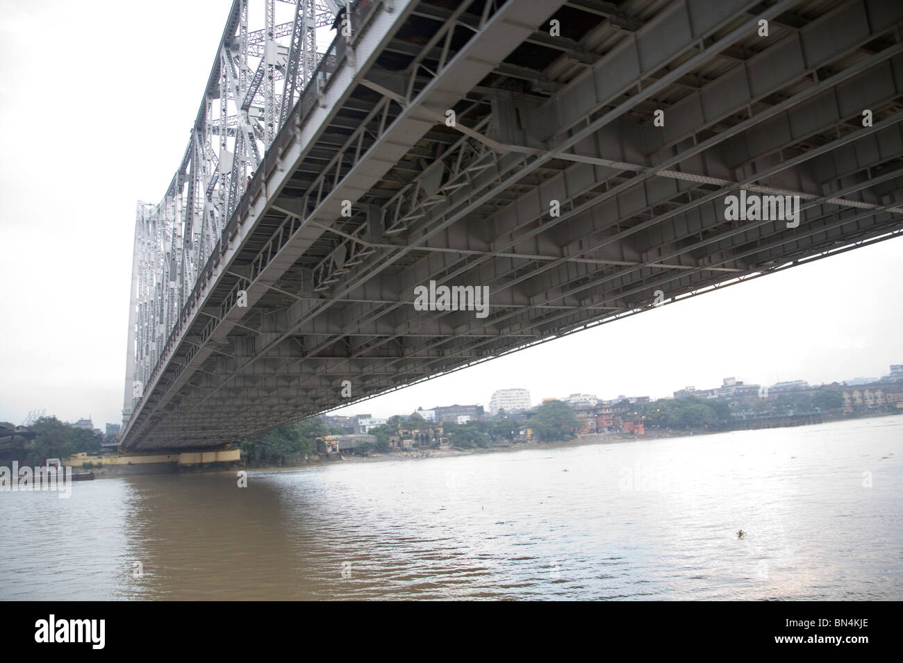 Howrah bridge now rabindra setu river hooghly hi-res stock photography ...
