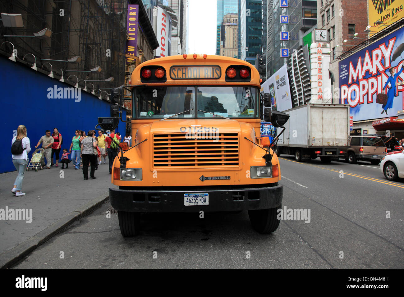 Yellow School Bus, Times Square, NYC Stock Photo - Alamy