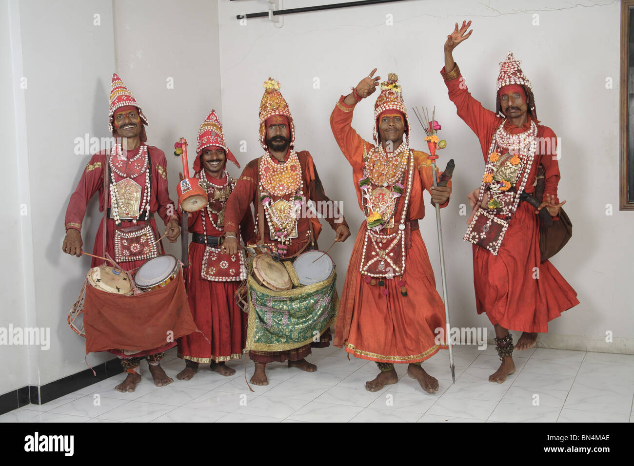 Maharashtra topi hi-res stock photography and images - Alamy