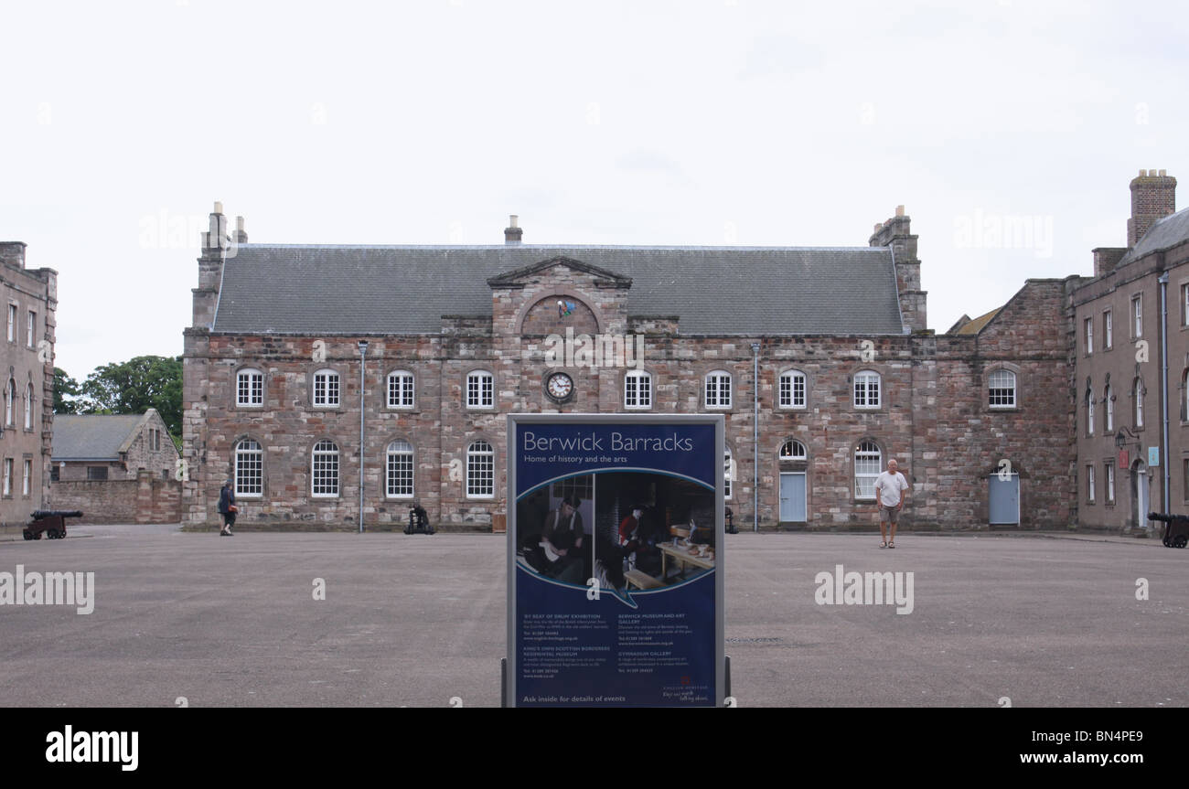 Berwick barracks hi-res stock photography and images - Alamy