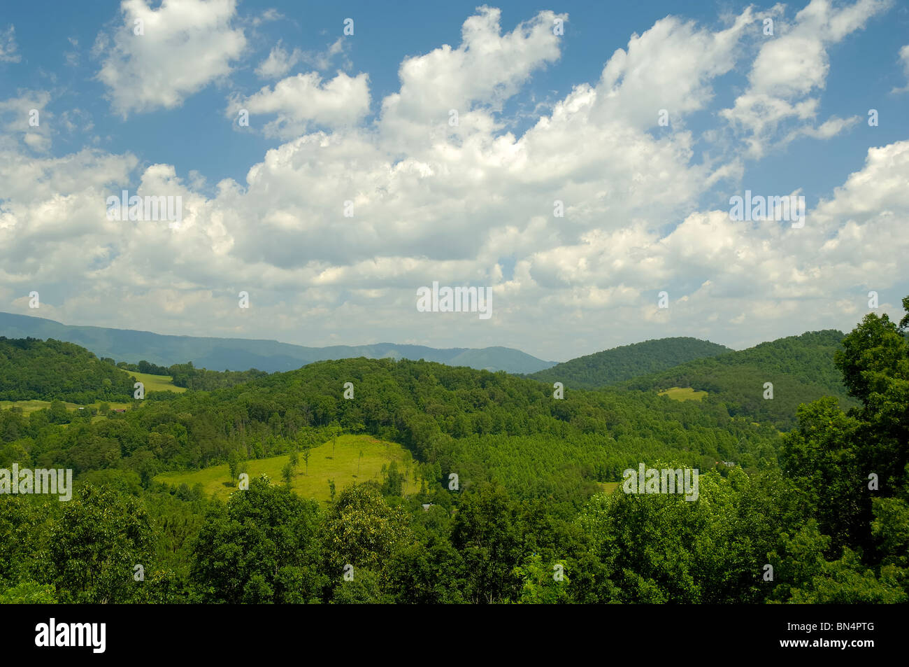 Foothills Parkway East in Great Smoky Mountains National Park ...