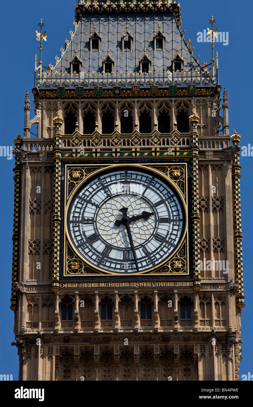 Big ben famous hi-res stock photography and images - Alamy