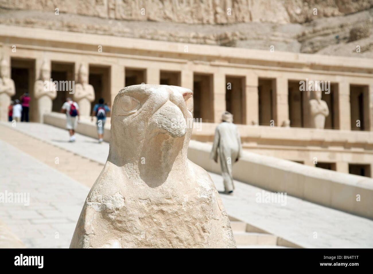 Horus statues hi-res stock photography and images - Alamy