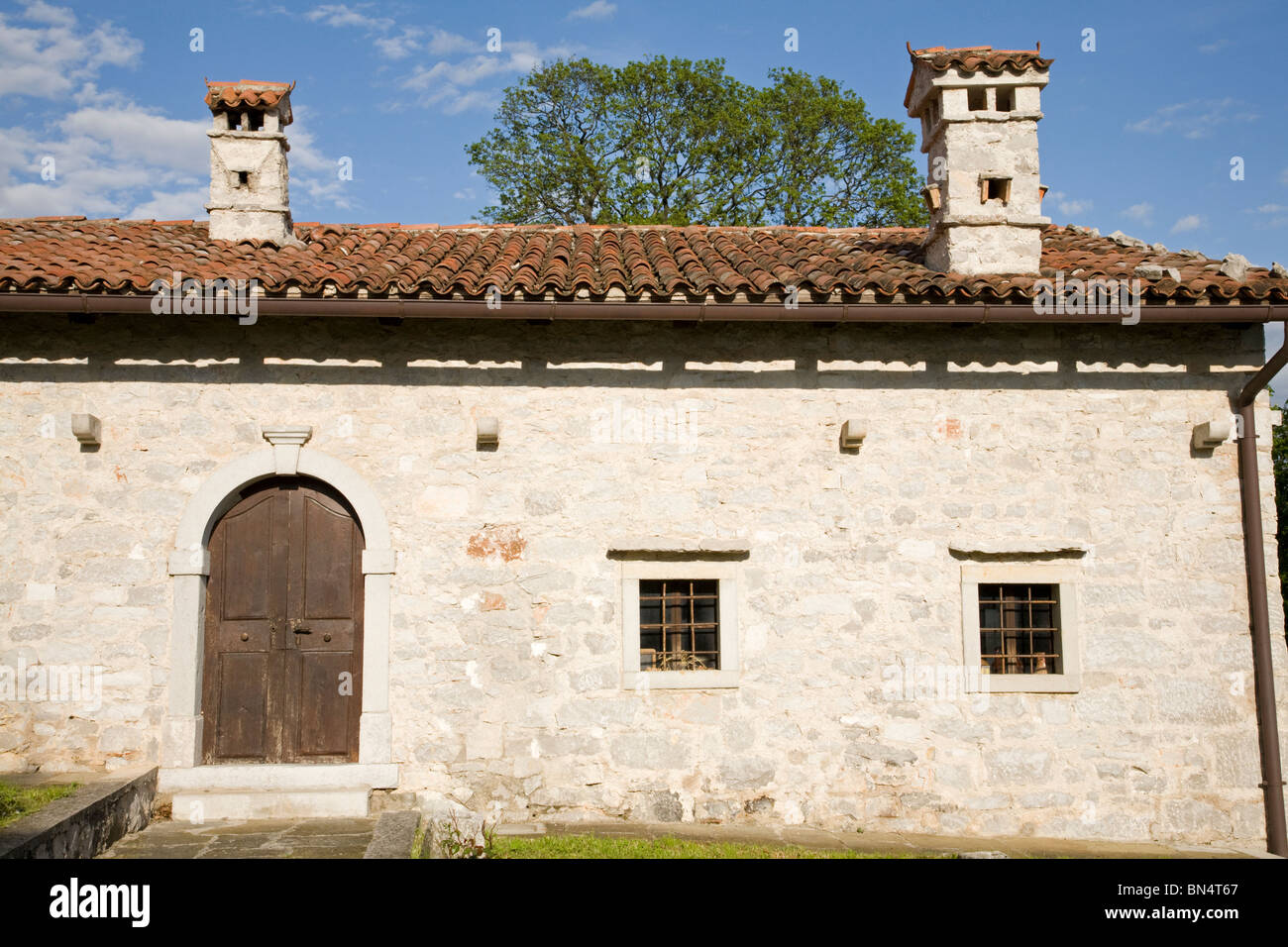 Farmhouse in Lipica stud farm, Slovenia Stock Photo - Alamy
