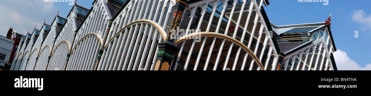 England, Cheshire, Stockport, Market Place, Victorian Market Hall ...